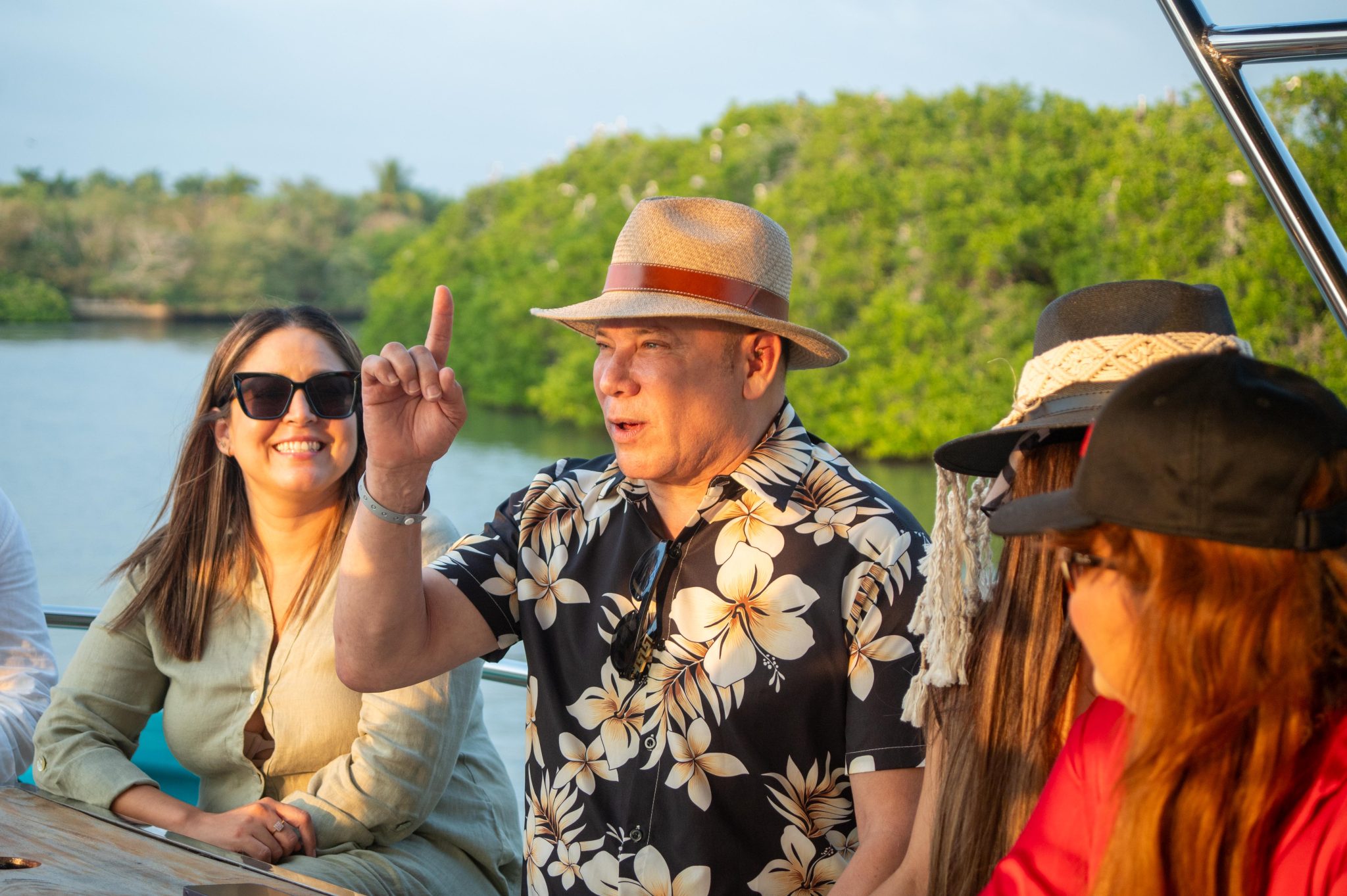 ¿Quién es Alex Dey? Y Su Recorrido En El Yate Florero - Mike's Fishing ...