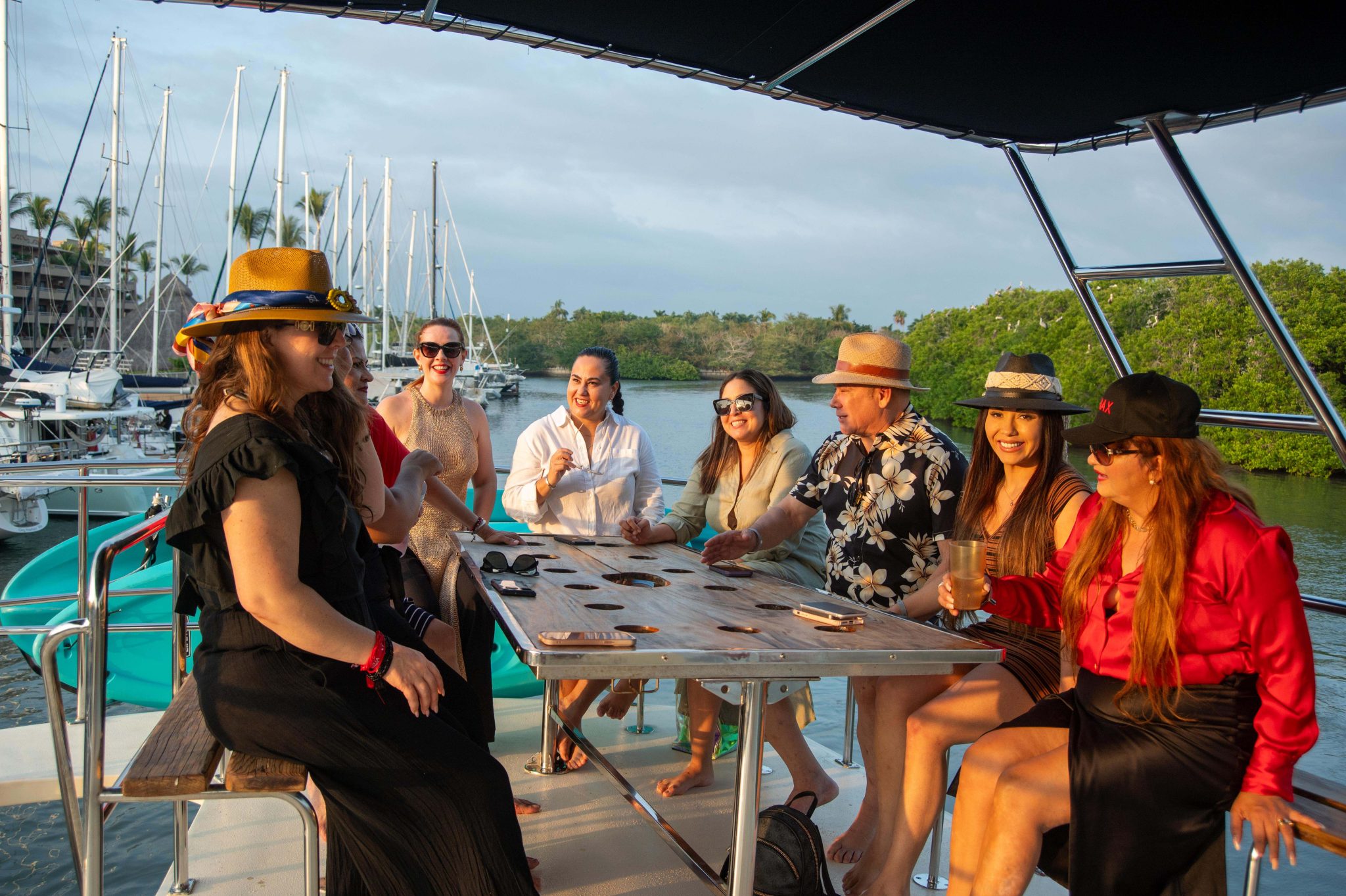 ¿Quién es Alex Dey? Y Su Recorrido En El Yate Florero - Mike's Fishing ...